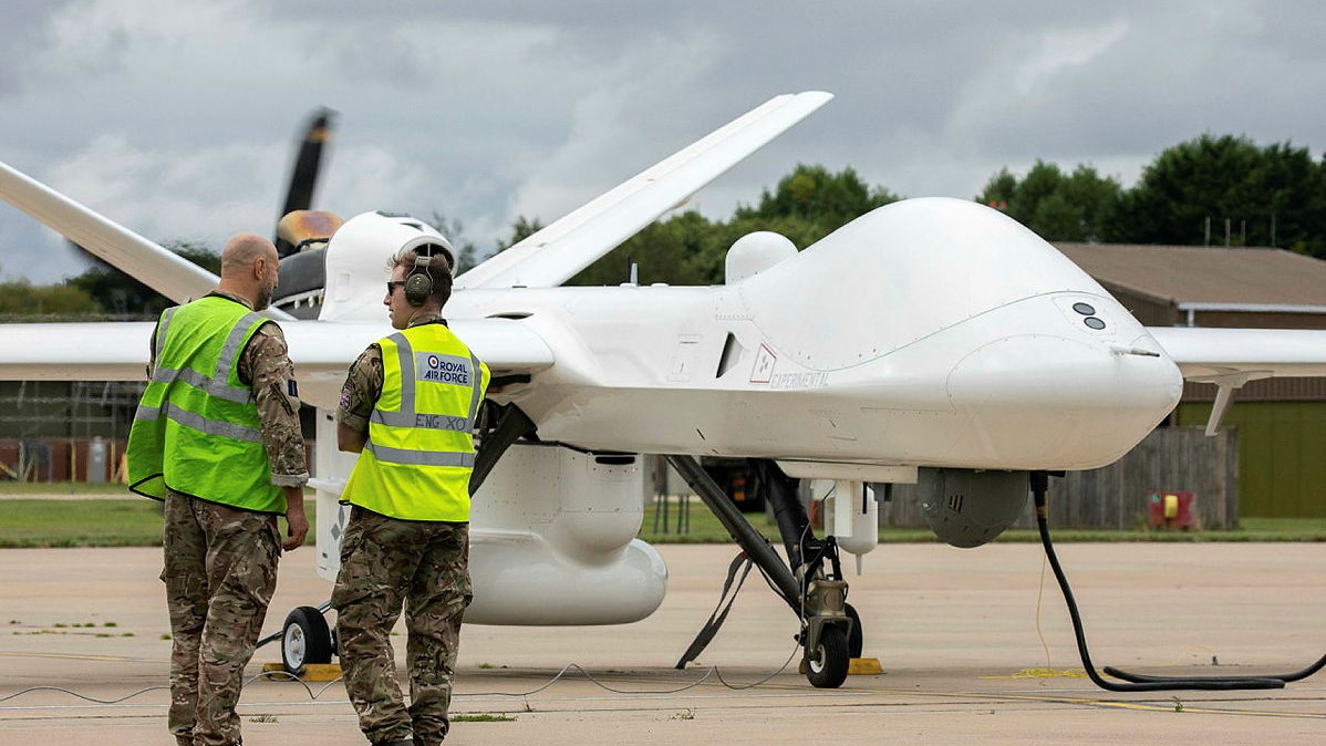 DE&S CEO Pays Tribute to Her Majesty Queen Elizabeth II - Defence ...