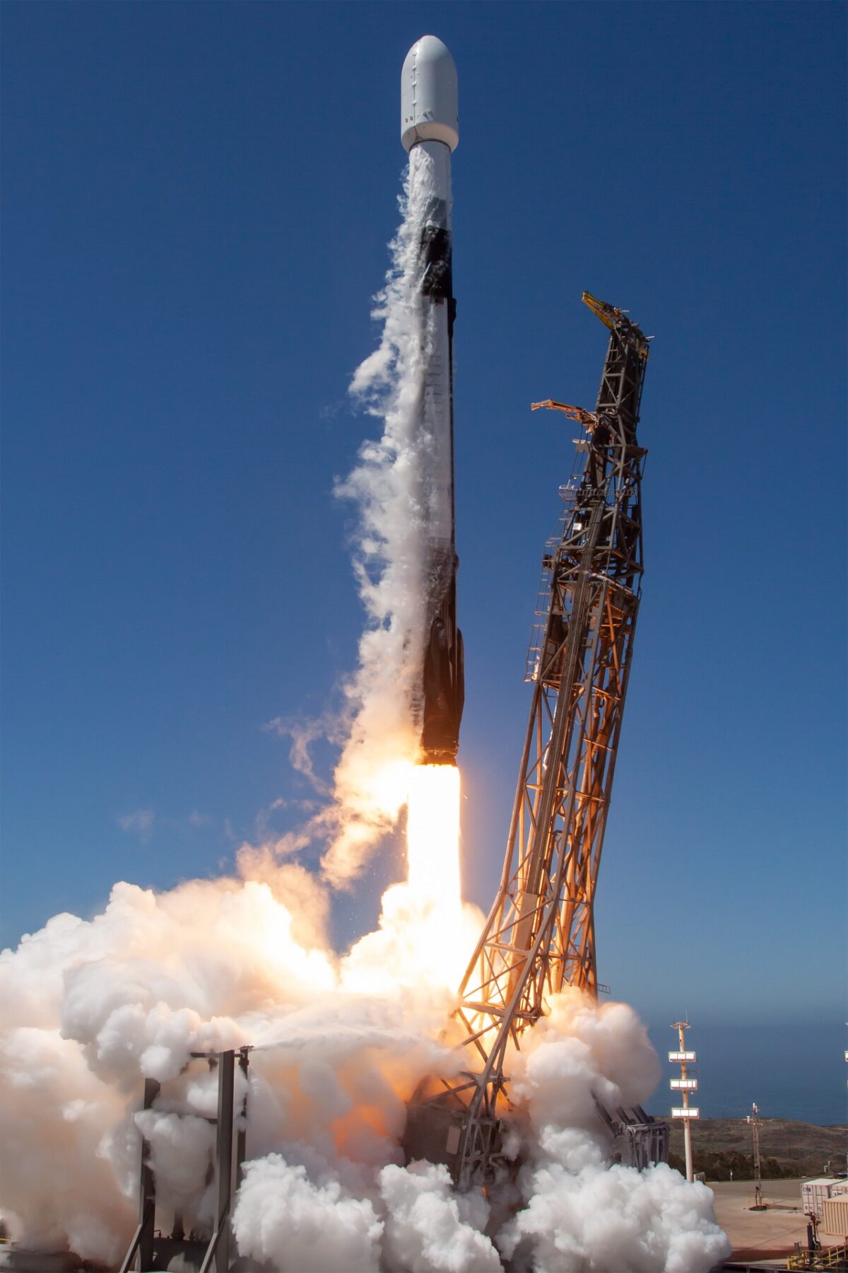 DE&S secure build and launch of Tyche satellite - Defence Equipment ...