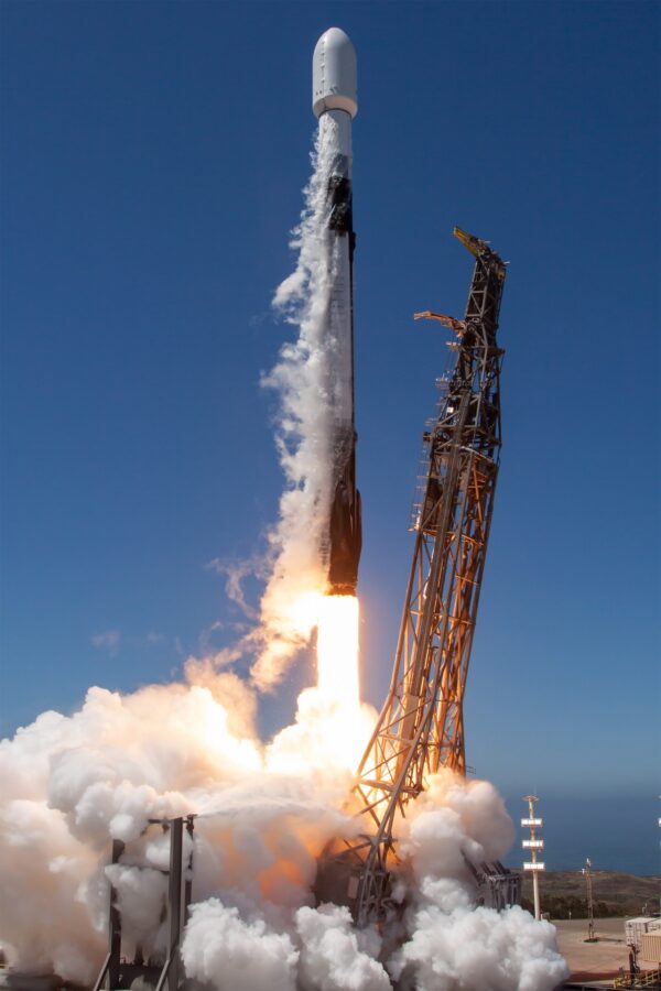 DE&S secure build and launch of Tyche satellite - Defence Equipment ...