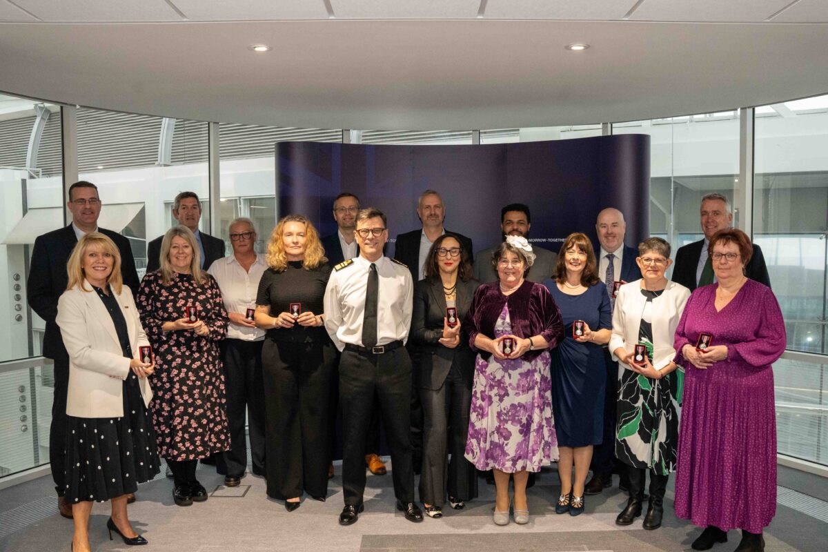 Lt Gen Simon Hamilton becomes DE&S' new Director General Land - Defence ...